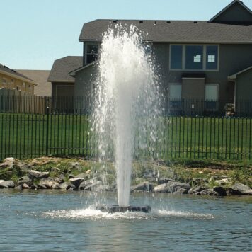 Otterbine Rocket Aerating Fountain | Reesink Hydro-Scapes